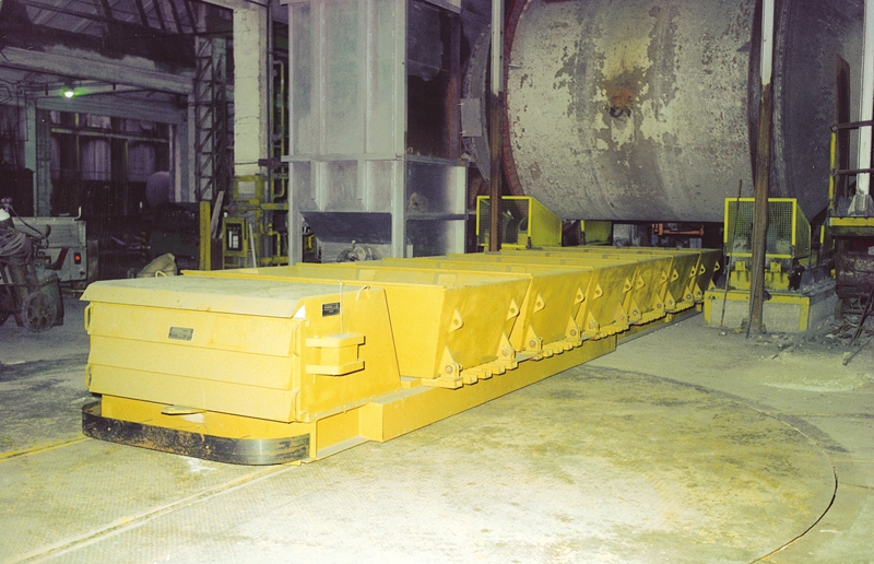 Rail guided powered trolleys Trolleys and trailers - Products K-technik